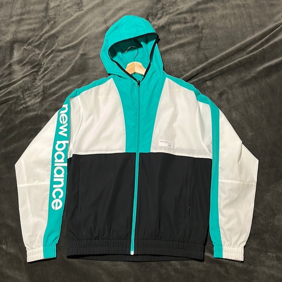 New Balance | Jackets & Coats | New Balance Windbreaker Medium ...